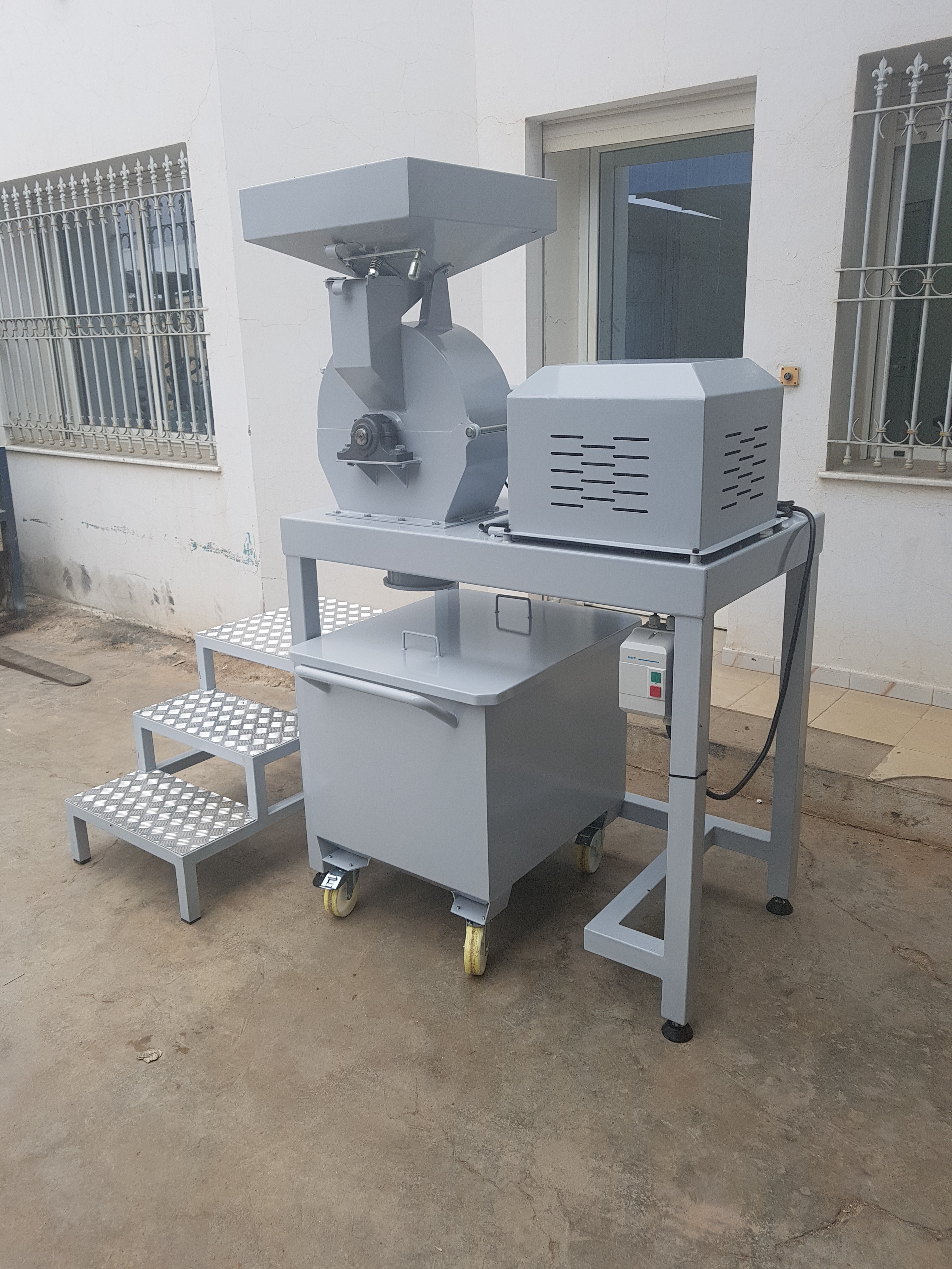 Broyeur à cycle (produits poudre) (5) - YANGUI METAL